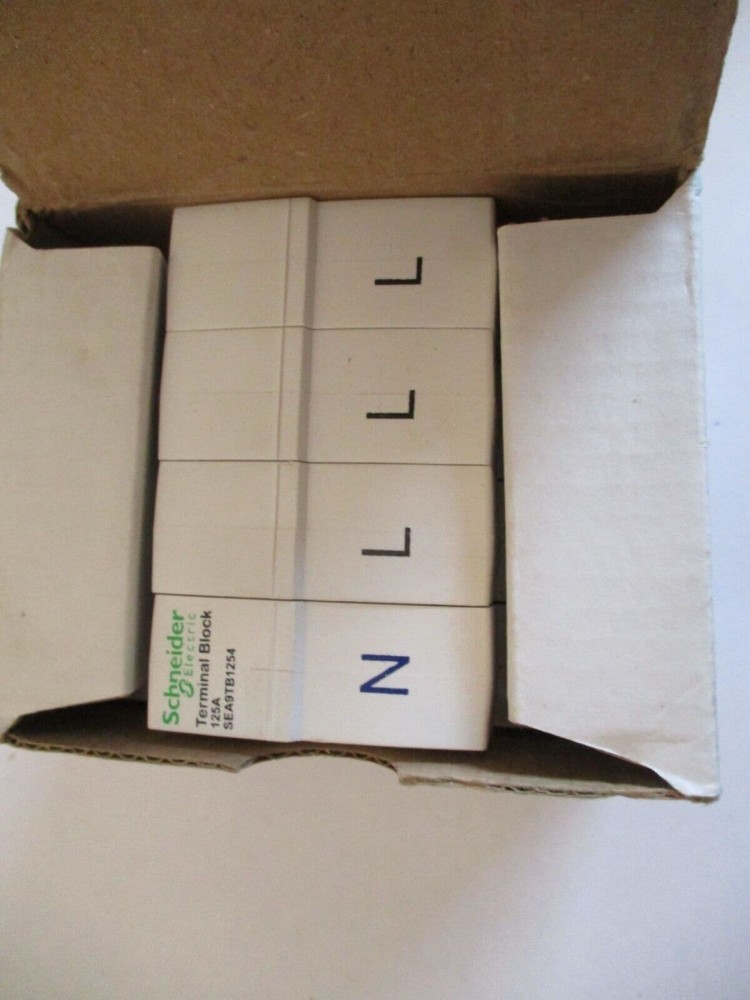 NEW SCHNEIDER SEA9TB1253N 125 AMP 3POLE PLUS NEUTRAL SWITCH DISCONNECTOR