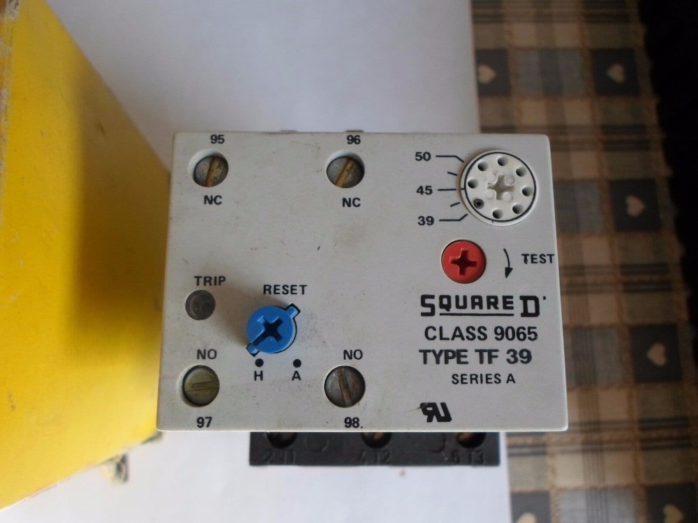 NEW SQUARE D CLASS 9065 TYPE TF39 39 TO 50 AMP OVERLOAD RELAY