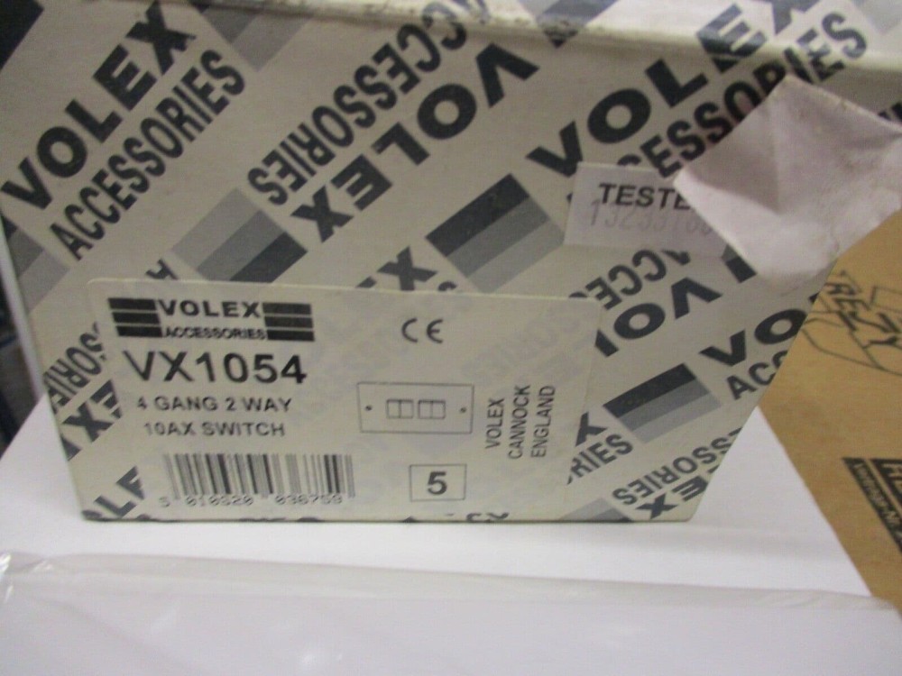 NEW VOLEX VX1054 4 GANG 2 WAY 10AX SWITCH