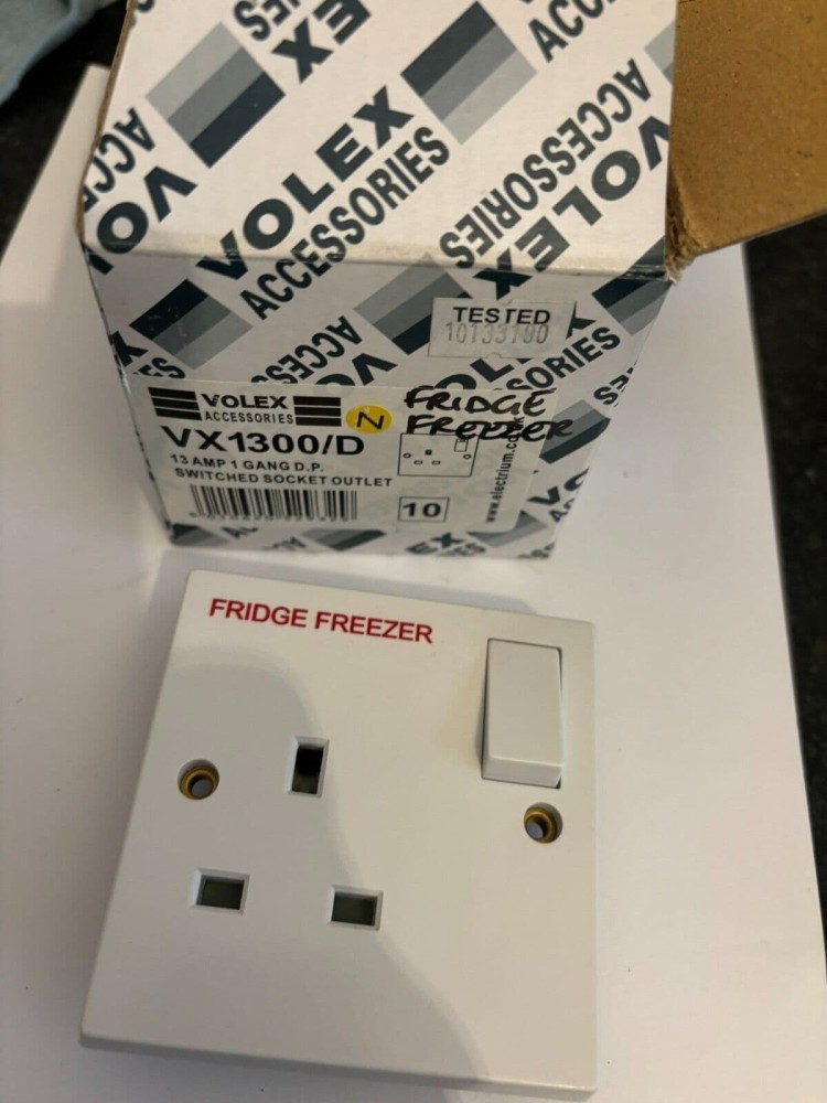 NEW VOLEX VX1300/D 13 AMP 1 GANG DP SWITCHED SOCKET OUTLET MARKED ...