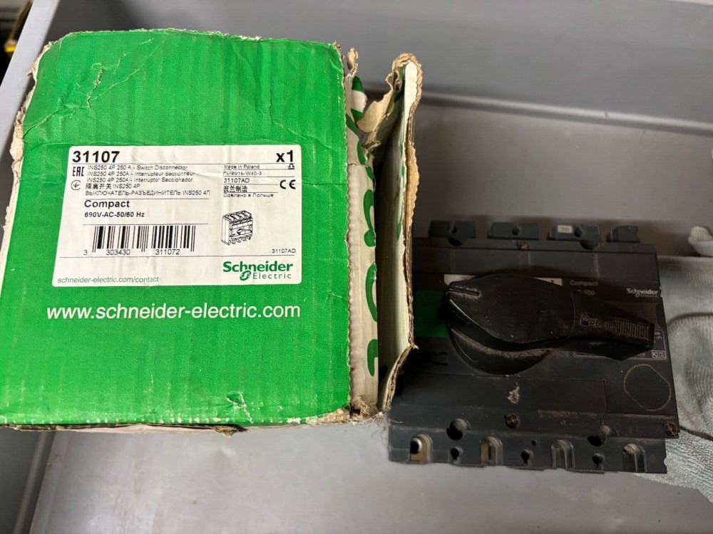 SCHNEIDER ELECTRIC 31107 COMPACT INS250 4 POLE SWITCH DISCONNECTOR