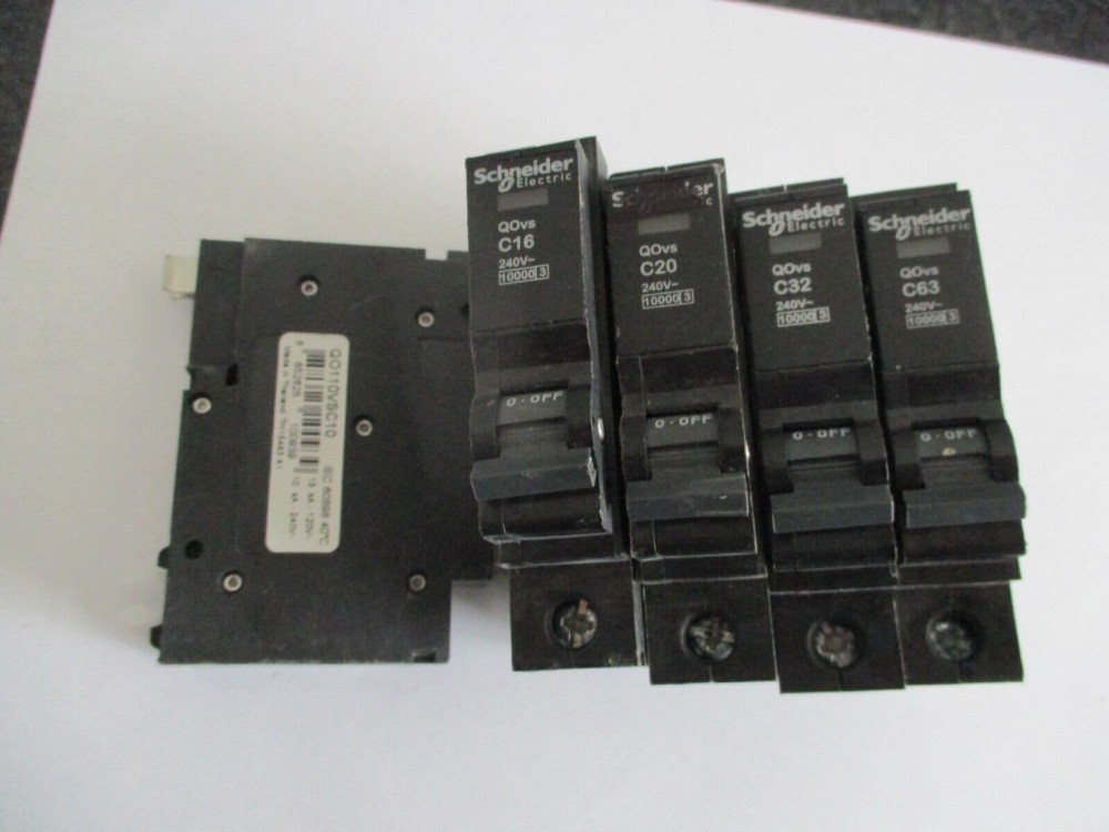SCHNEIDER QOVS C6 C10 C16 C20 C32 C40 C63 10KA SINGLE POLE MCB CIRCUIT BREAKERS
