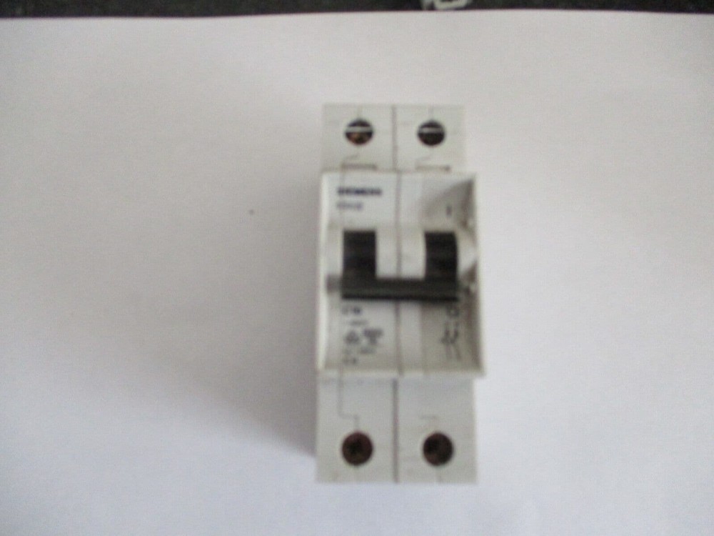 SIEMENS 5SX22 C4 4 AMP 6KA DOUBLE POLE MCB CIRCUIT BREAKER