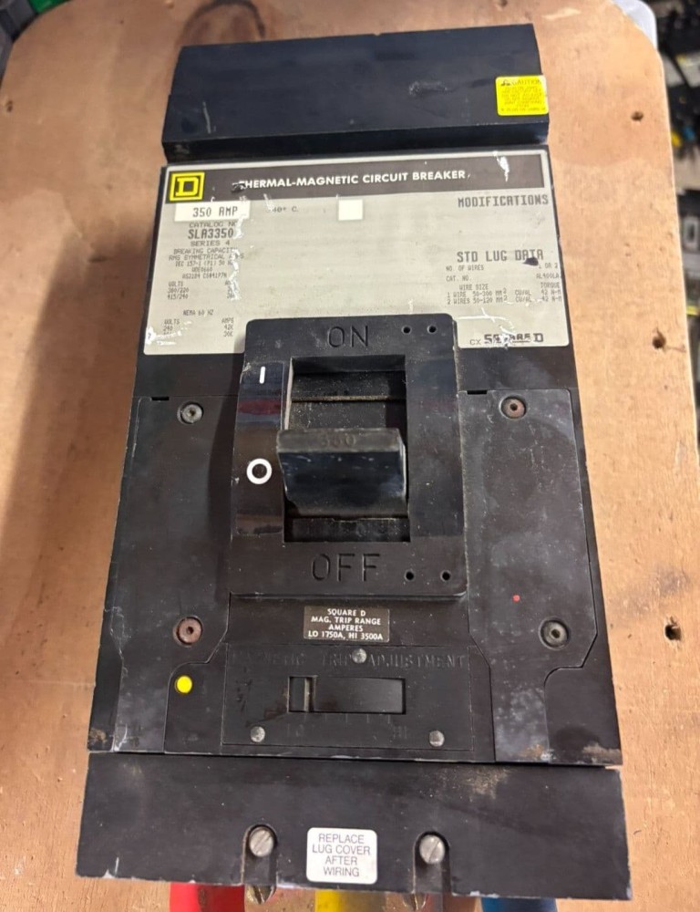 SQUARE D 350 AMP SLA3350 SERIES 4 ADJUSTABLE 3 PHASE MCCB CIRCUIT BREAKER