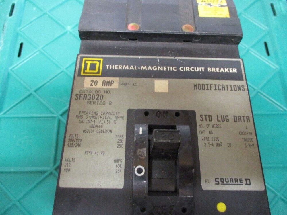SQUARE D I LINE SFA3020 SERIES 2 20 AMP TRIPLE POLE MCCB CIRCUIT BREAKER