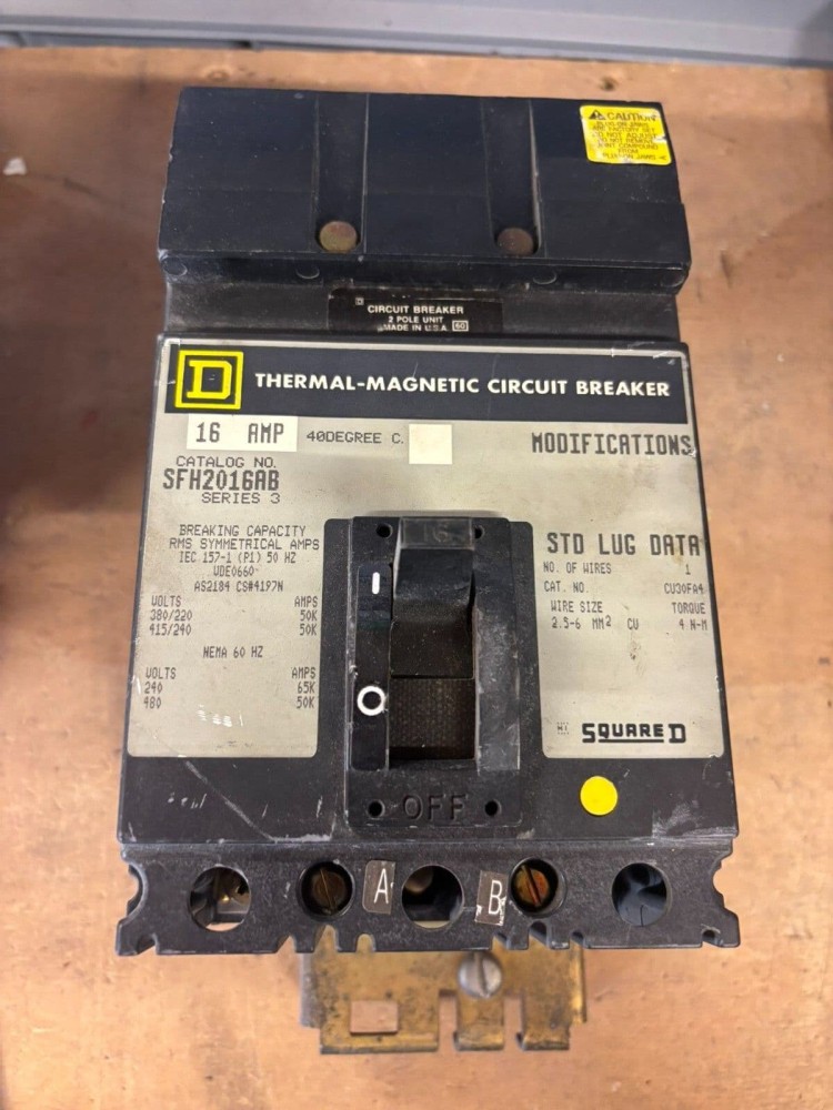 SQUARE D SFH2016AB 16 AMP SERIES 3 TWO POLE ADJUSTABLE MCCB CIRCUIT BREAKER