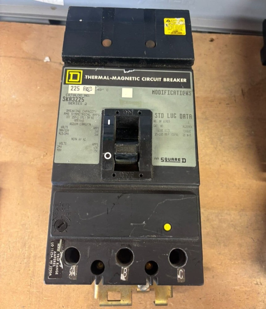 SQUARE D SKA3250 SERIES 2 250 AMP ADJUSTABLE TRIPLE POLE MCCB CIRCUIT ...