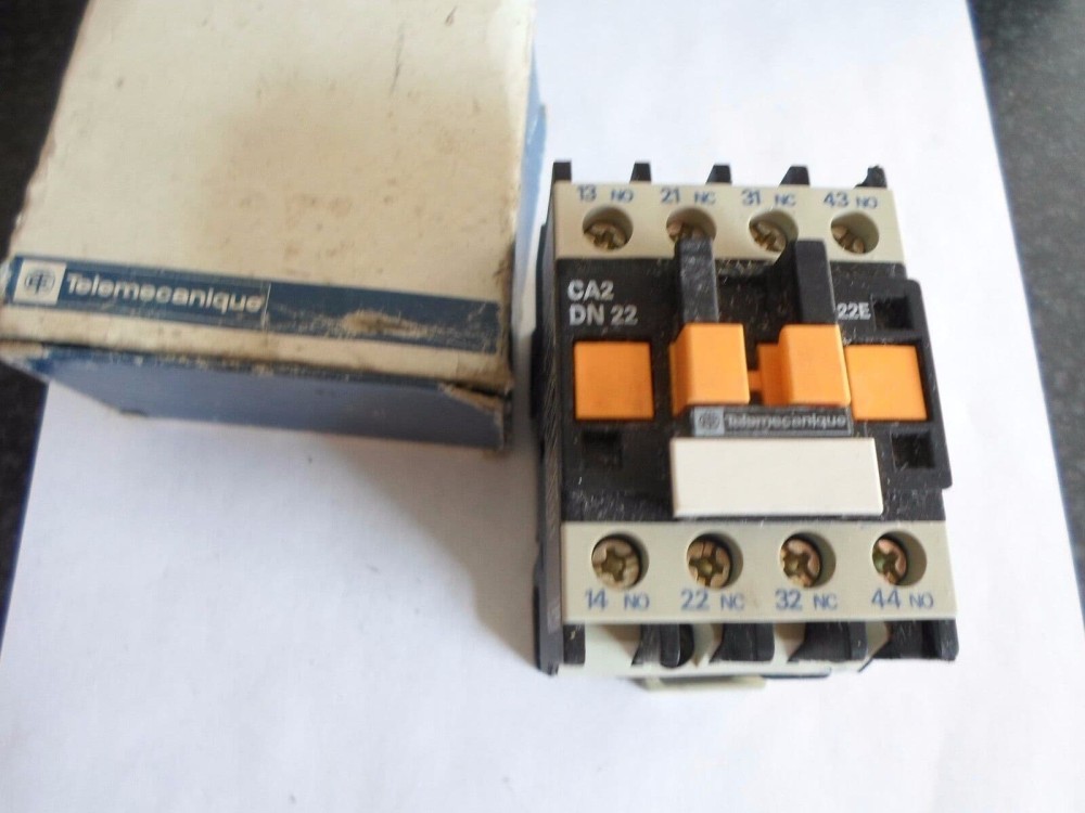 TELEMECANIQUE CA2DN22E5 48V CONTROL RELAY
