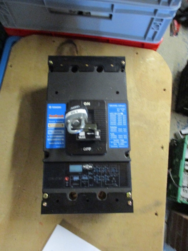 TERASAKI TEMBREAK XH400NE 400 AMP 3 POLE MCCB CIRCUIT BREAKER